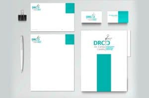 Creativas tarjetas de presentación doctora 2023